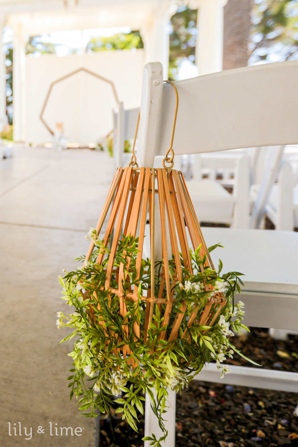 Design Your Dream Wedding Processional With These 27 Epic Aisle Décor ...