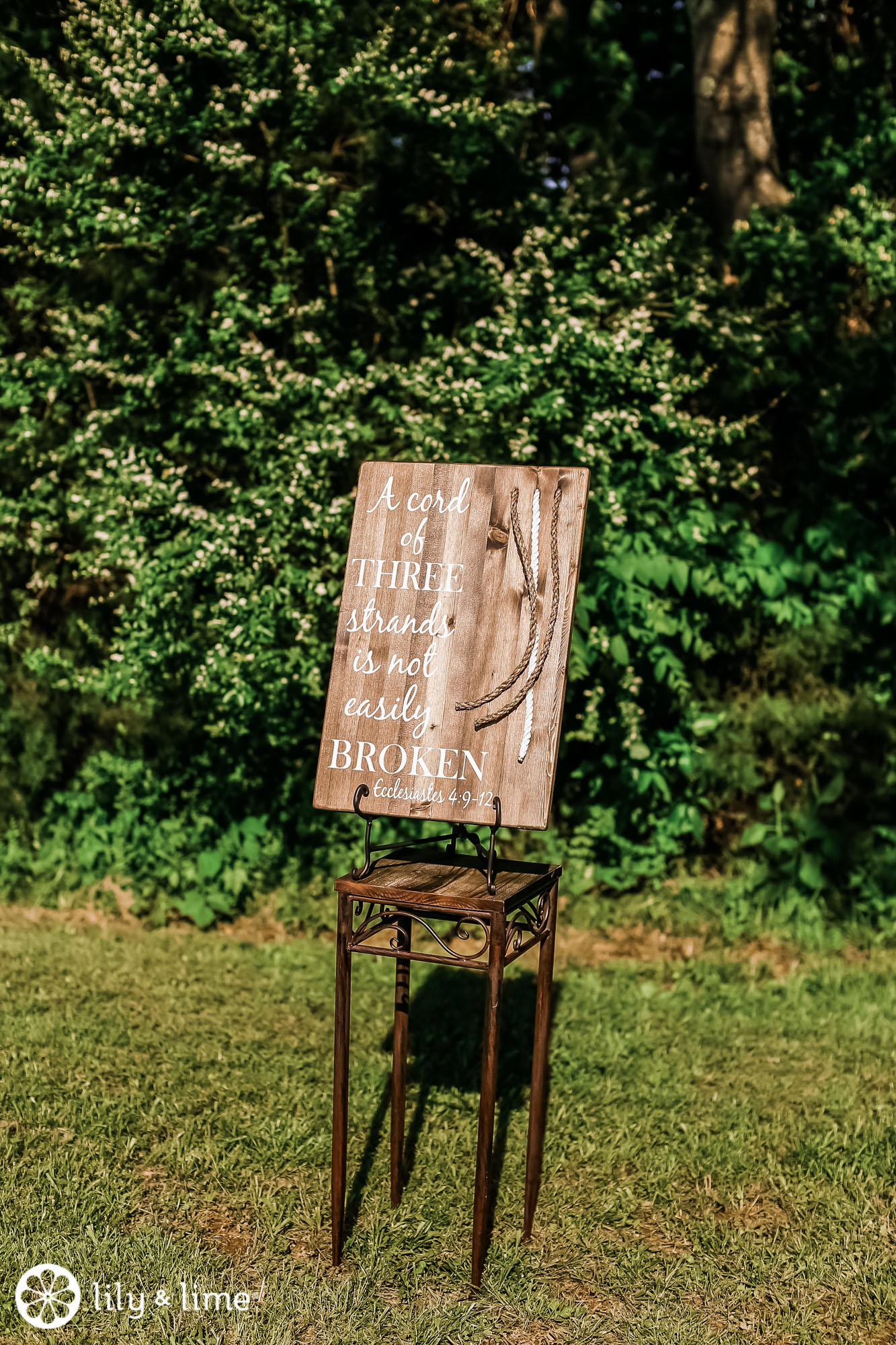 The Best Wedding Signs to Complete Your Wedding | Lily & Lime