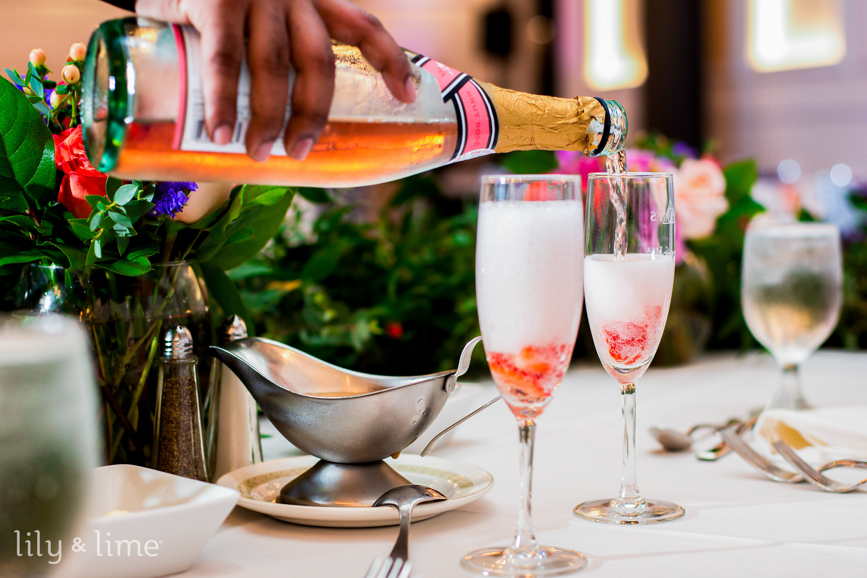 Delicious Cocktail Hour Ideas For Your Summer Wedding | Lily & Lime