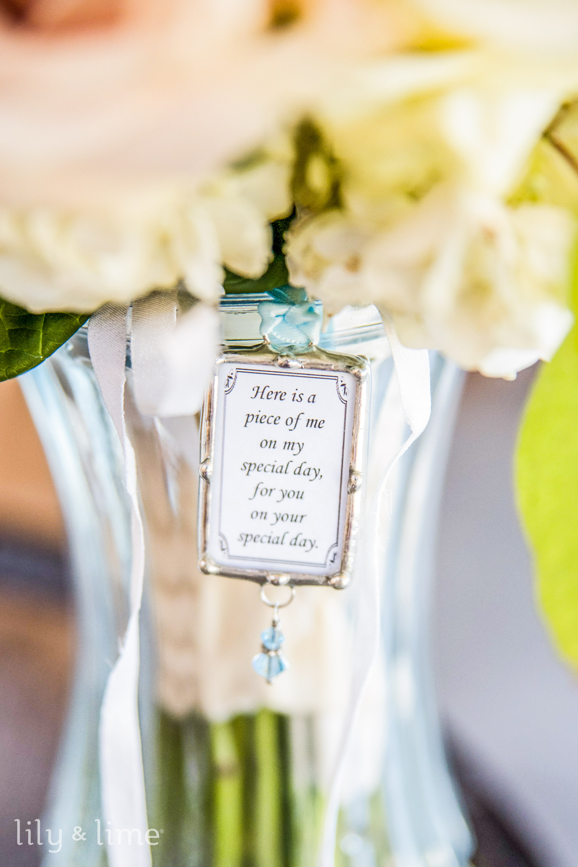 Charms to put on wedding bouquet | Beachweddingtips.com